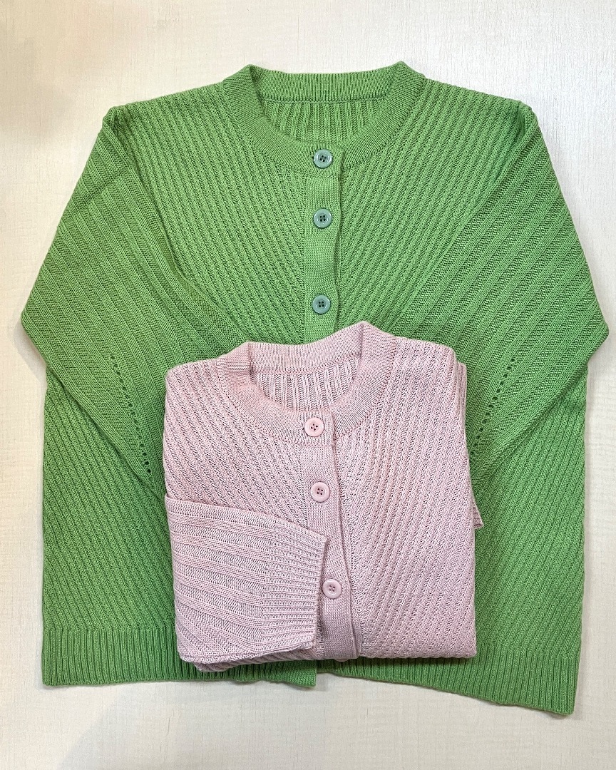 寒暖差には、やっぱりカーディガン: heitaiya new